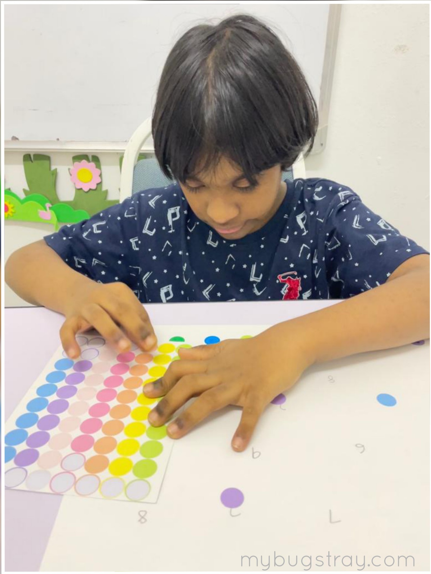 Fine Motor Skills – MY BUGS' TRAY